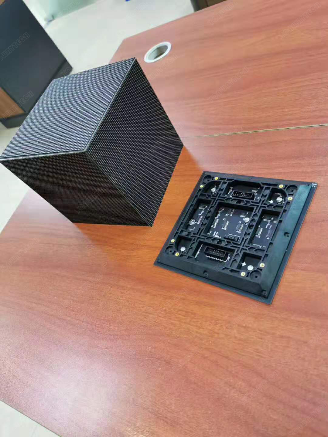 News - Angled LED displays make your project stand out even more
